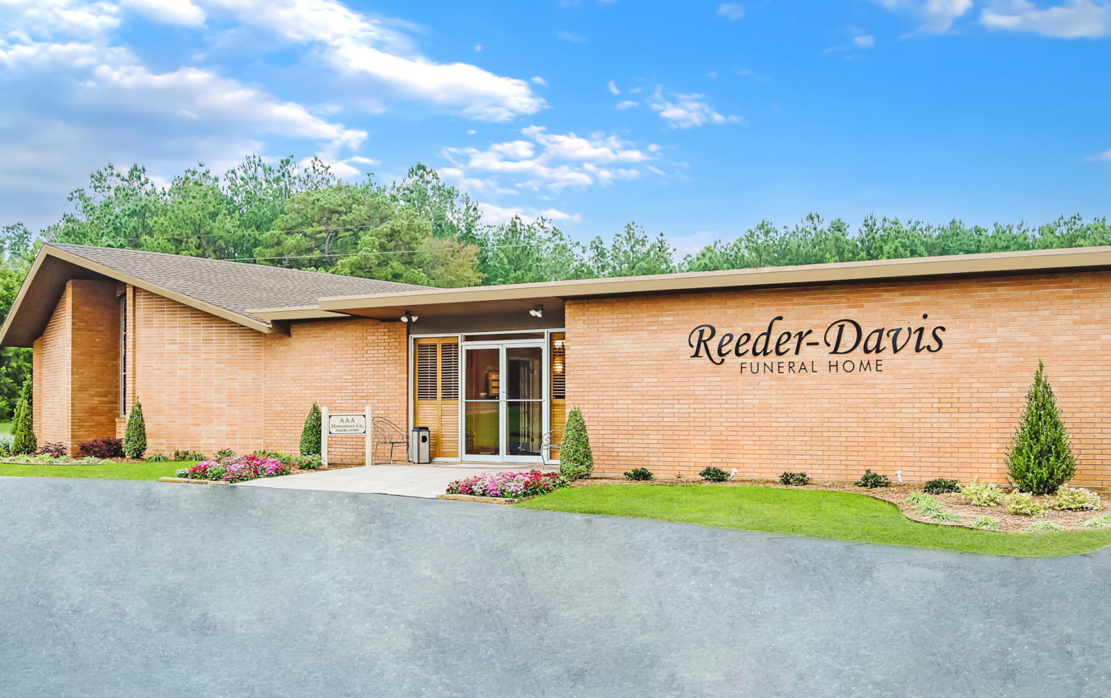 Hughes Springs - Reeder-Davis Funeral Home